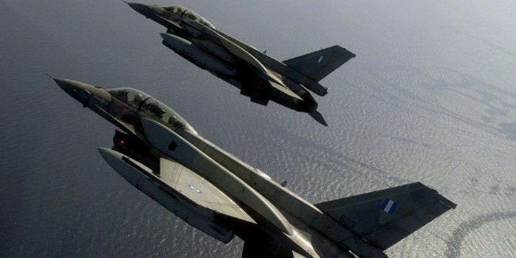 F-16: Τα ελληνικά μαχητικά πέταξαν στην Κύπρο «κάτω από τη μύτη» των ...